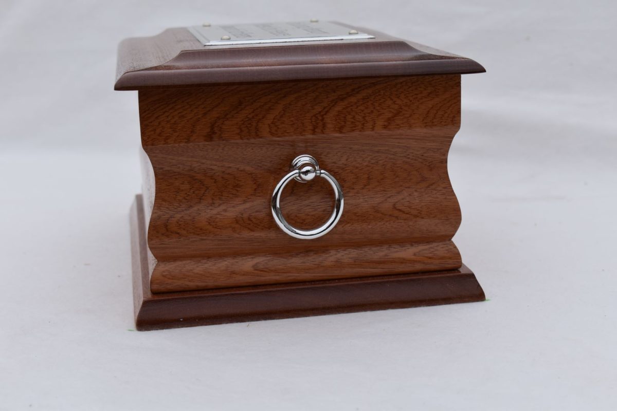 Mahogany Casket with Silver Ring & Plaque - Wooden Cremation Ash ...
